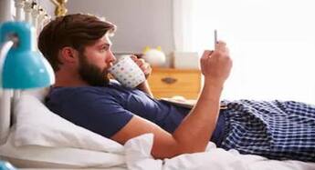 Health risks of excessive use of mobile phones during lockdown ...