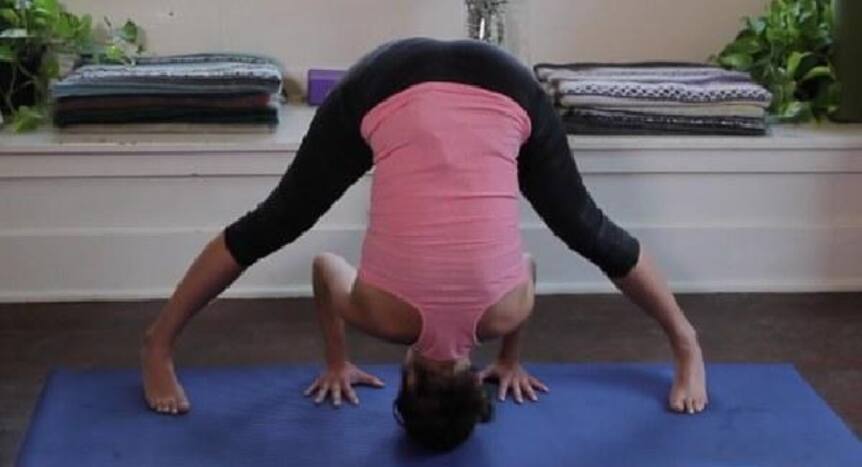 Practise these yoga poses to calm your chattering mind | TheHealthSite.com