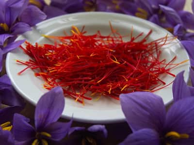 How Saffron Can Benefit Your Eyes: Experts Explain | TheHealthSite.com