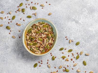 Seed Cycling For Hormone Imbalance: All You Need To Know About It ...