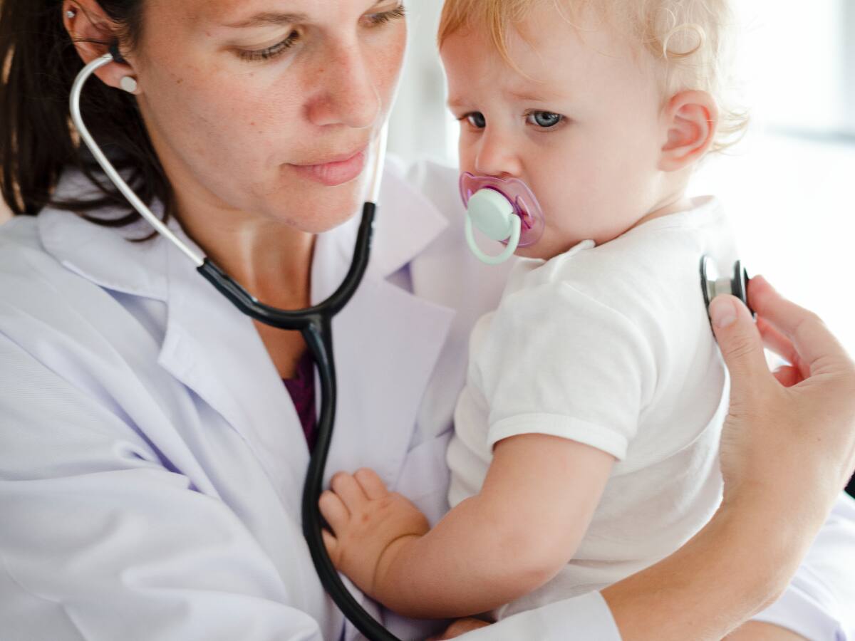 Virus That Causes Severe Illness In Babies Grips US: Signs Of ...