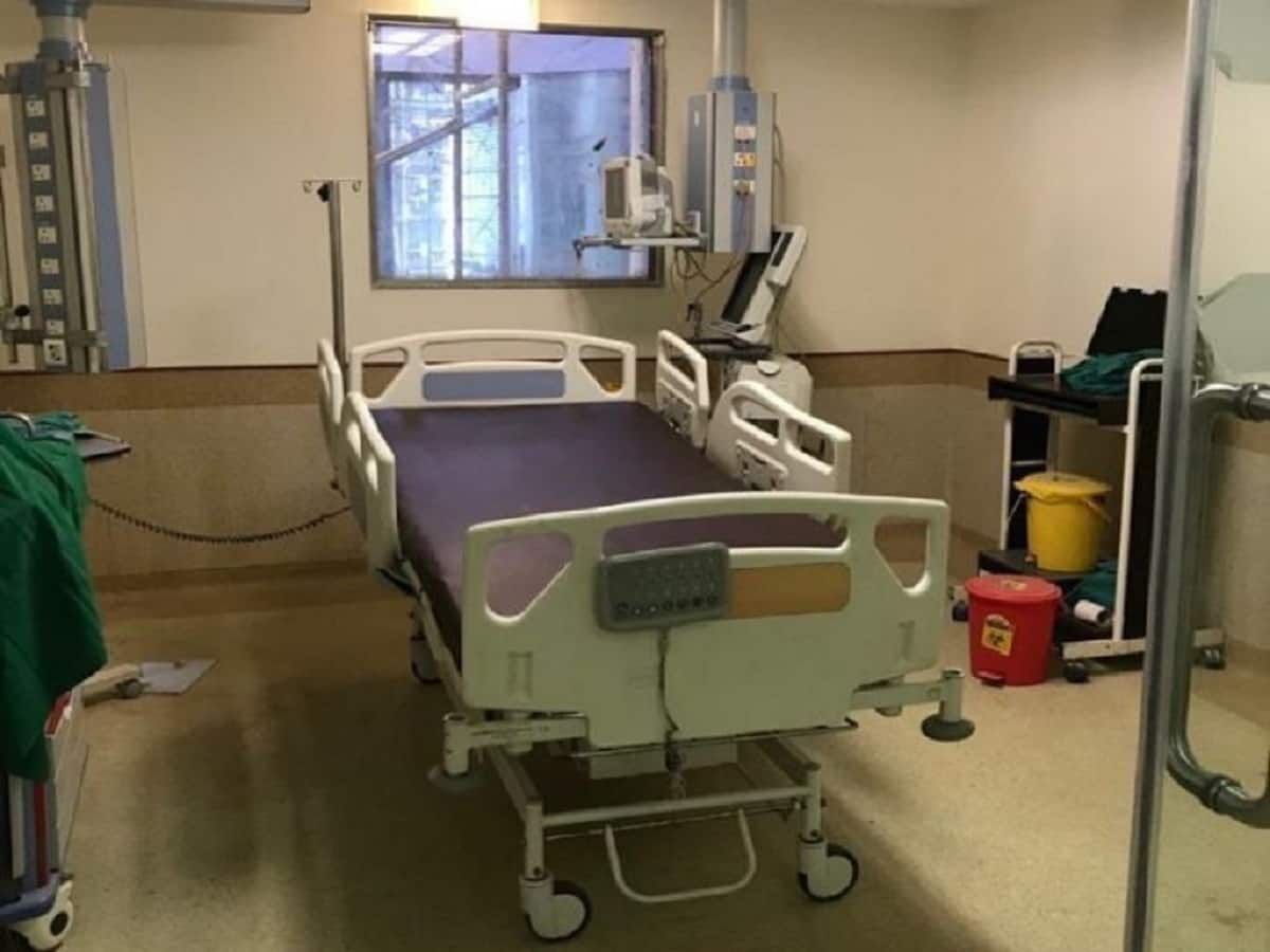 Abrin Poisoning: Seven-Year-Old Rescued At Delhi Hospital, Younger ...