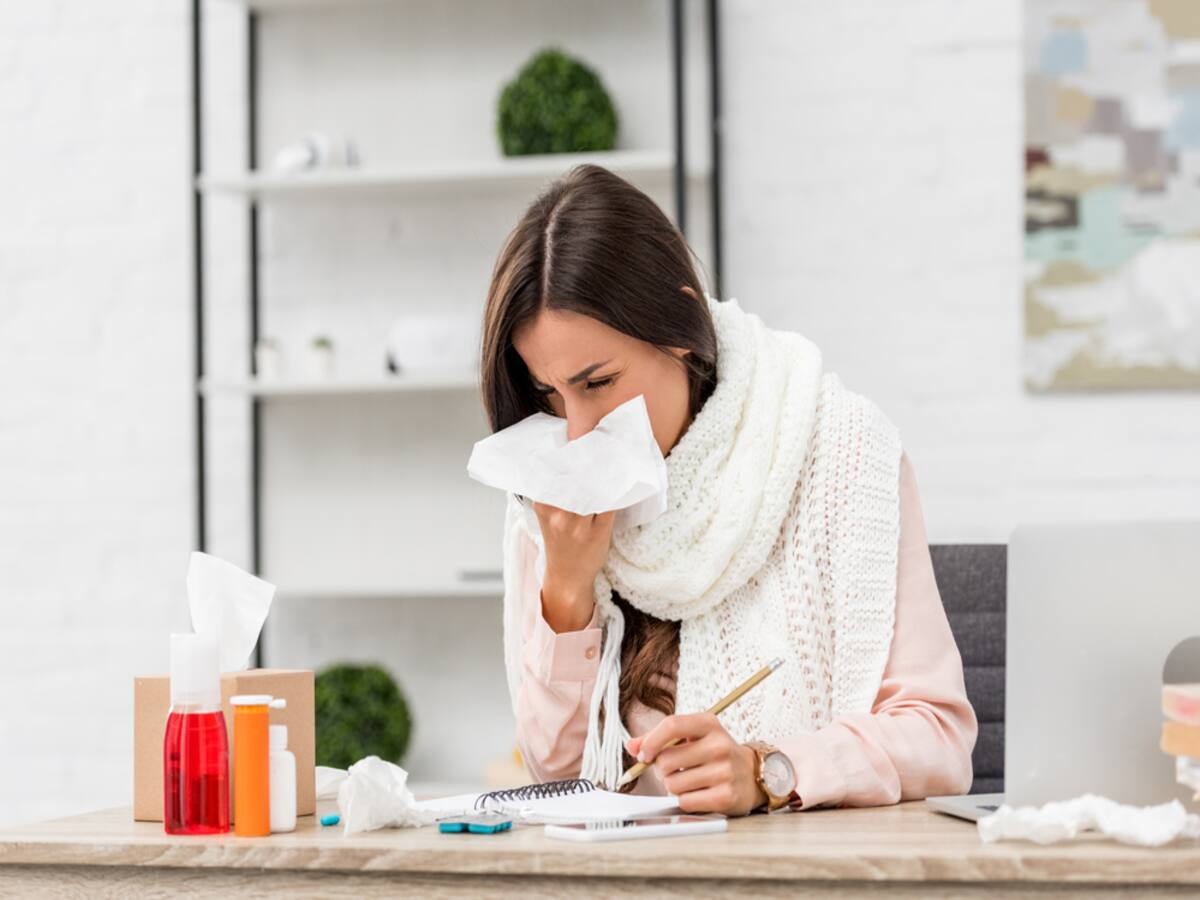 Symptoms of Sickness : सर्द मौसम में बीमार है आप बताते हैं ये 5 संकेत ...
