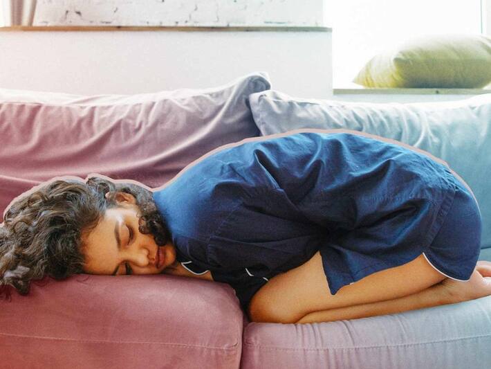 Using Phone In Toilet? Here's How It Can Damage Your Health Slowly ...