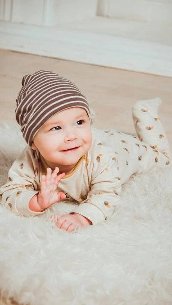 10 Common Baby Body Language Cues And Their Possible Meanings