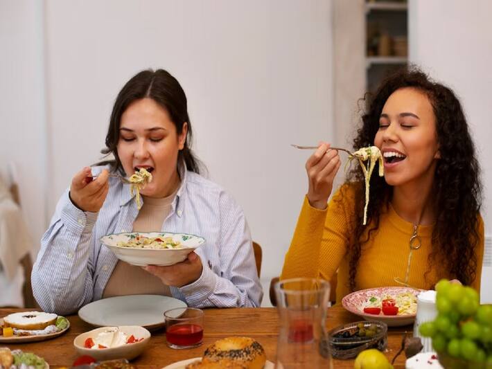 8 Tips To Stay Well-Nourished And Cheerful This New Year ...