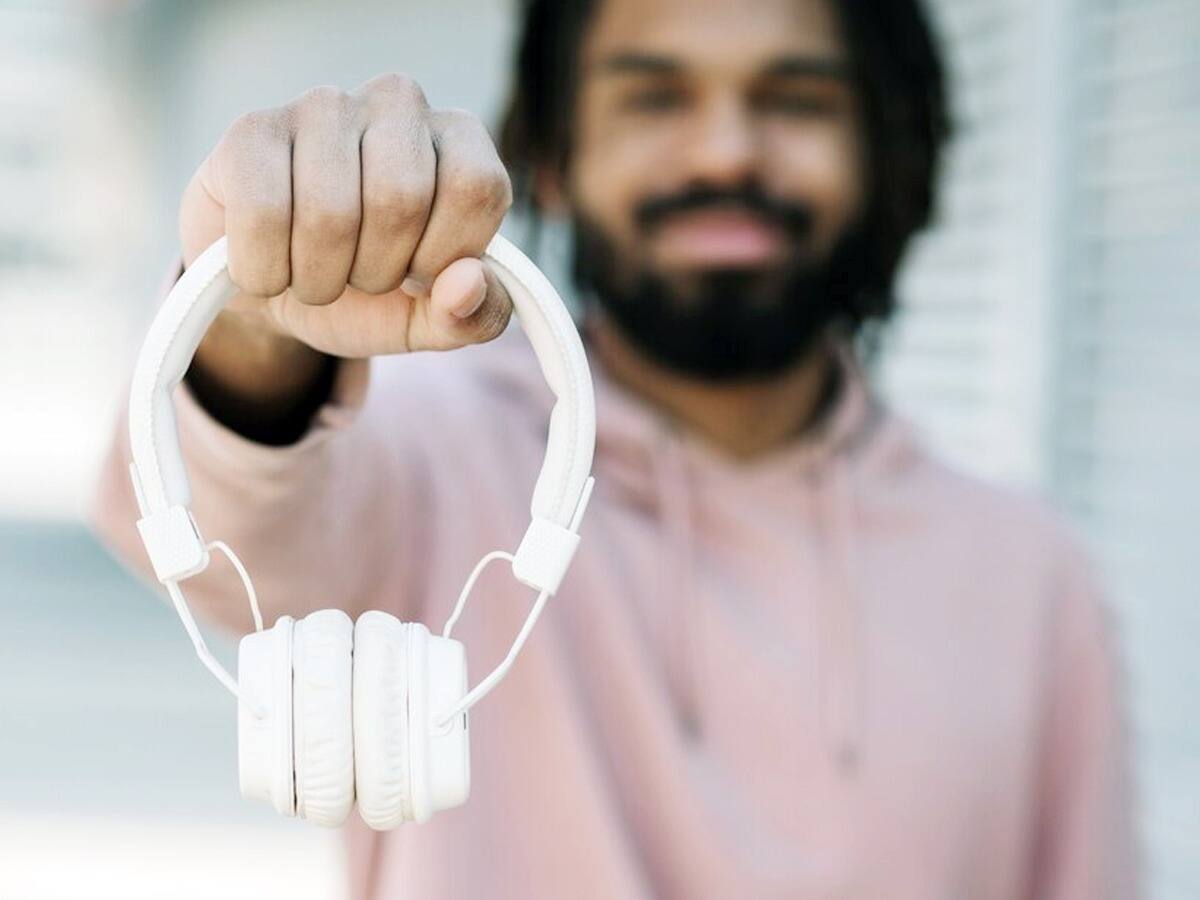 Headphone Share Side Effects in Hindi | क्या आप भी शेयर करते हैं दूसरों ...