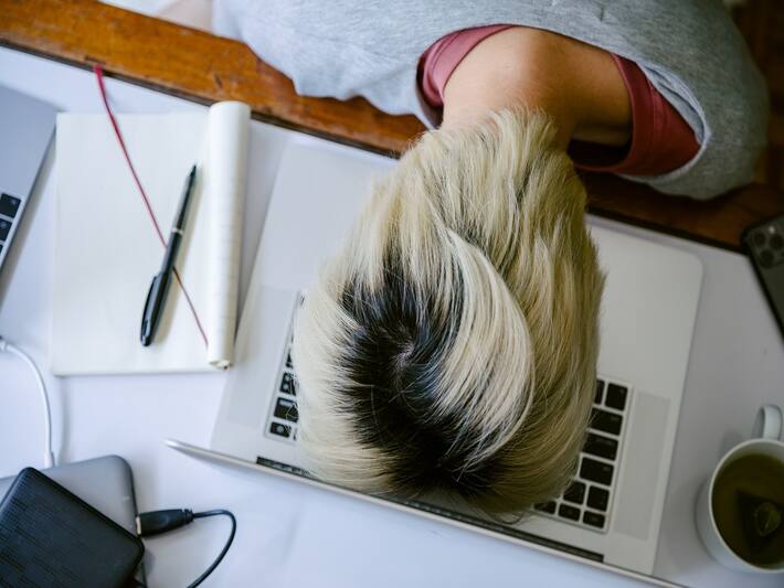 Feeling Tired During Periods? Here Is How You Can Cope With Period ...