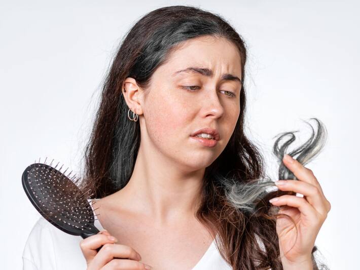 Winter Haircare Tips: 5 Effective Ways To Control Damaged And Frizzy Hair In Winter ...