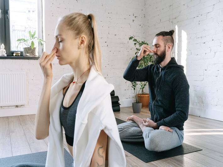 5 Yoga Asanas To Enhance Vision | TheHealthSite.com