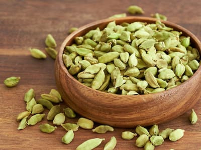 Cardamom Water On Empty Stomach: 8 Amazing Health Benefits of Starting ...