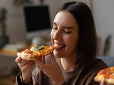 Weight Loss: Do You Know About The Three-Bite Rule? | TheHealthSite.com