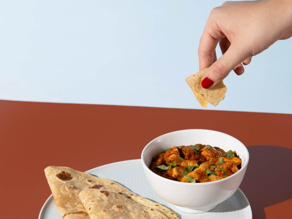 Want To Stay Healthy And Enjoy Your Food? Eat With Your Hands ...