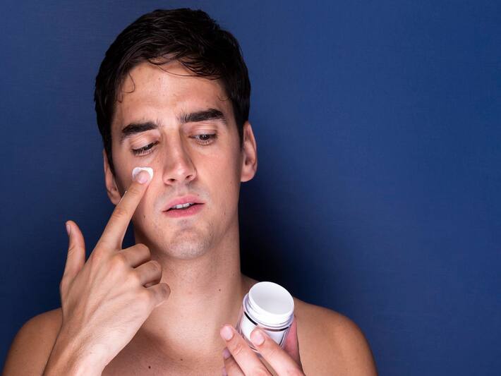 Facial Oil For Men: 5 Best Oils To Beat The Dry Winter Season ...