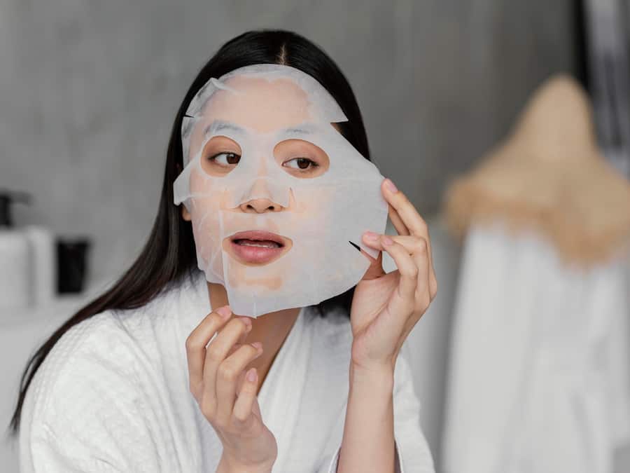 Should You Use Collagen Sheet Masks? A Doctor Decodes | TheHealthSite.com