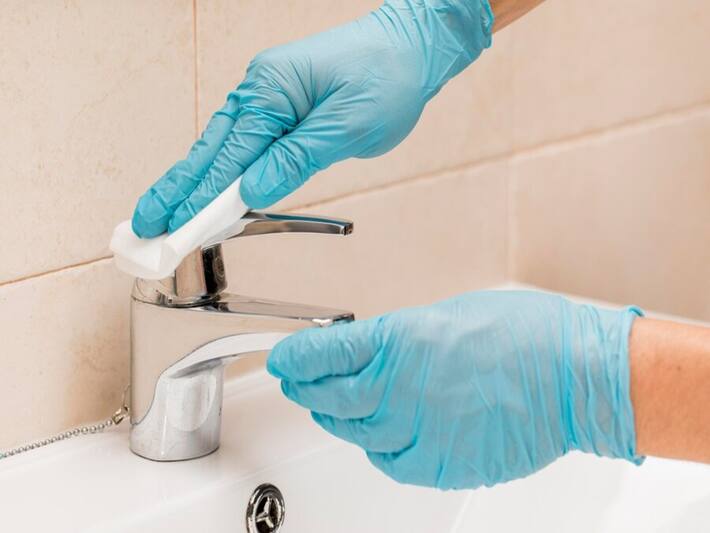 Everything To Know About Drug-Resistant Superbugs Found In Hospital ...