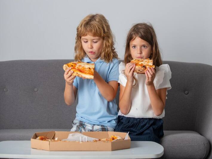 How To Reduce Junk Food Consumption In Kids? Here Are Some Useful Tips ...