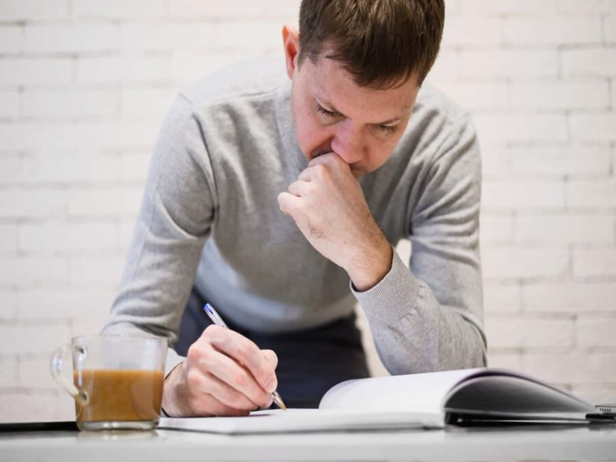 Can Writing Down Thoughts And Shredding Paper Help You Process Anger? A ...