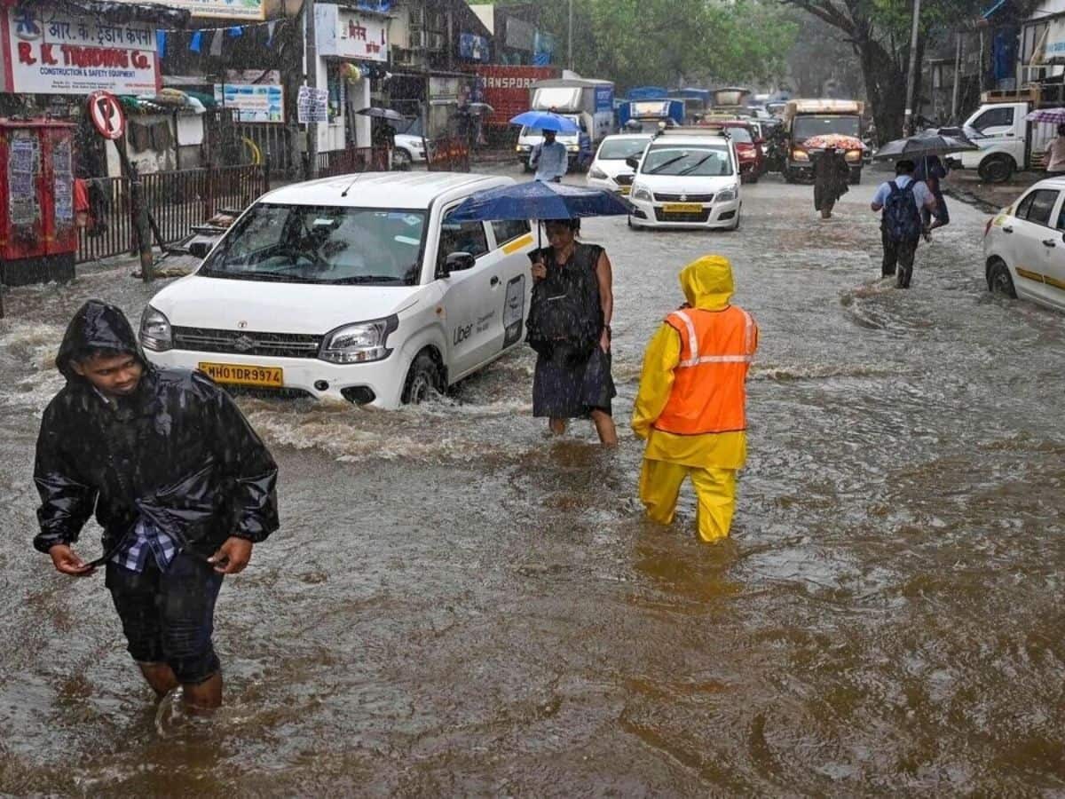 Mumbai Weather Updates Heavy Rain Lashes Maharashtra Imd Issues Red