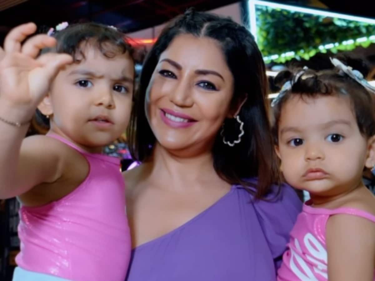 Mother-Of-Two Debinna Bonnerjee Wants Daughters To Learn An Important ...