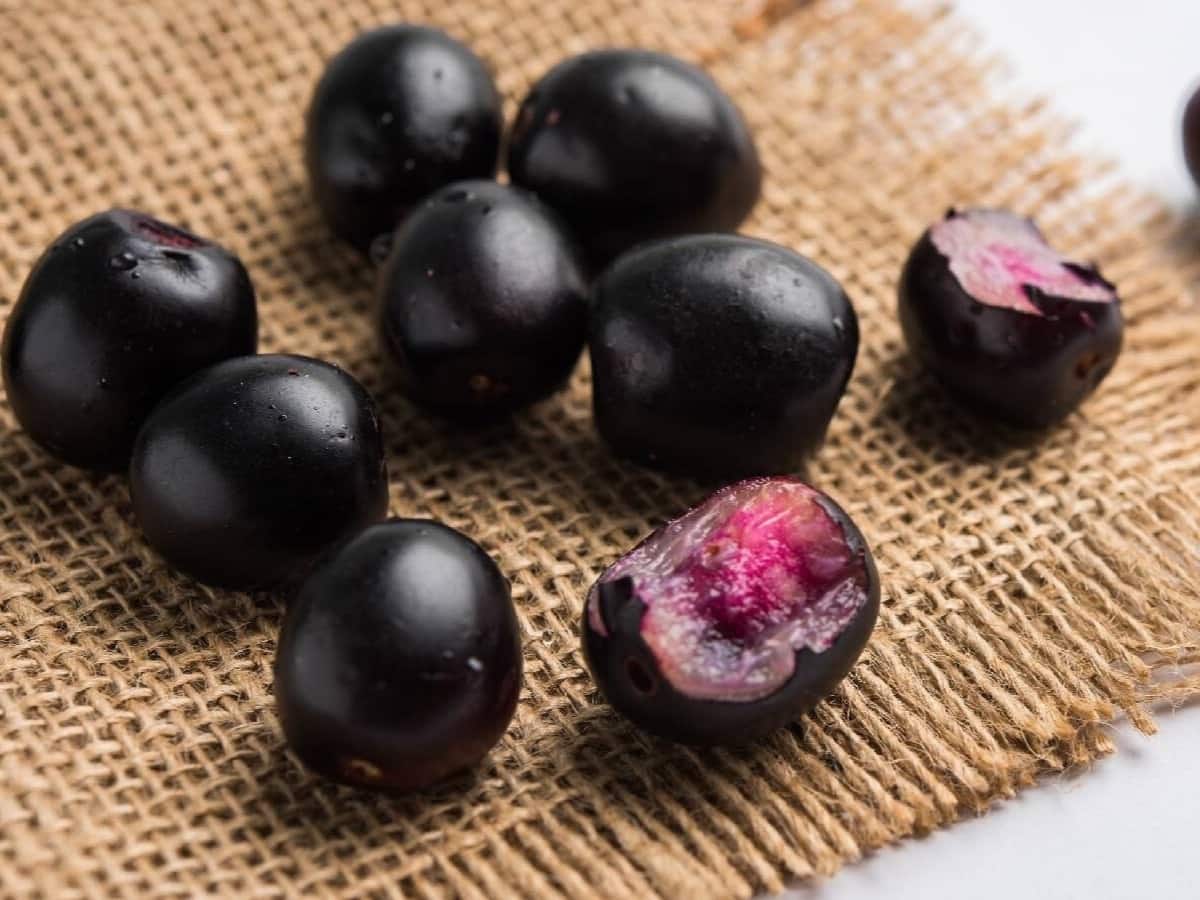What Are The Side Effects Of Jamun? | TheHealthSite.com