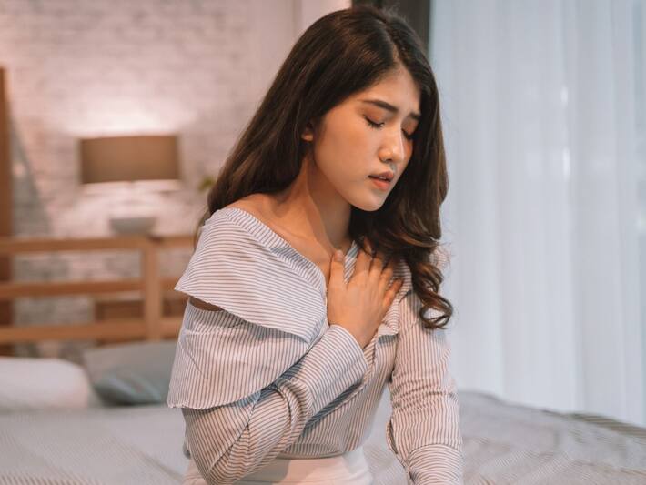 5 Warning Signs of a Silent Heart Attack at Night | TheHealthSite.com