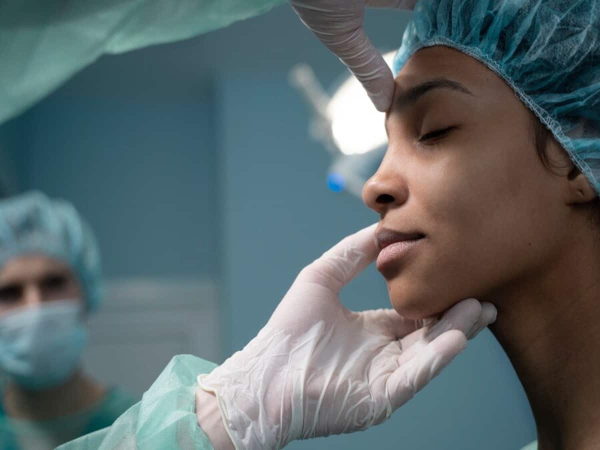 6 Types Of Cosmetic Surgeries For The Face And Their Benefits ...