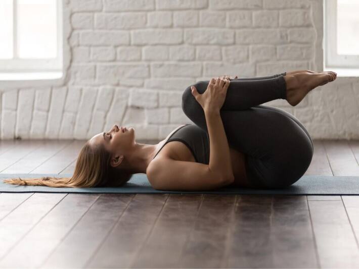 6 Stretching Exercises One Must Do Every Day To Alleviate Back ...