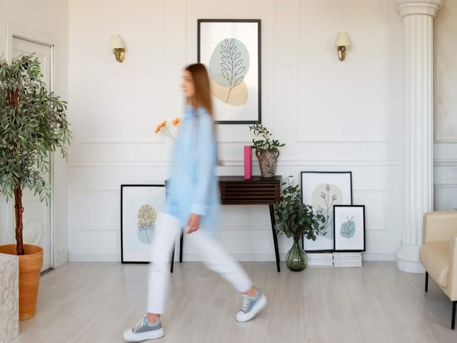 10 Health Benefits of Walking Indoors for a Healthier Lifestyle ...