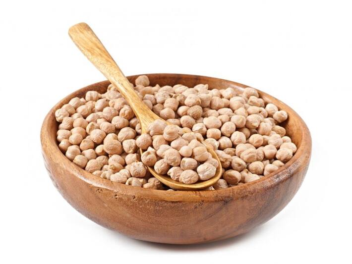7 Ways In Which Chickpeas Are Super Beneficial For The Skin ...