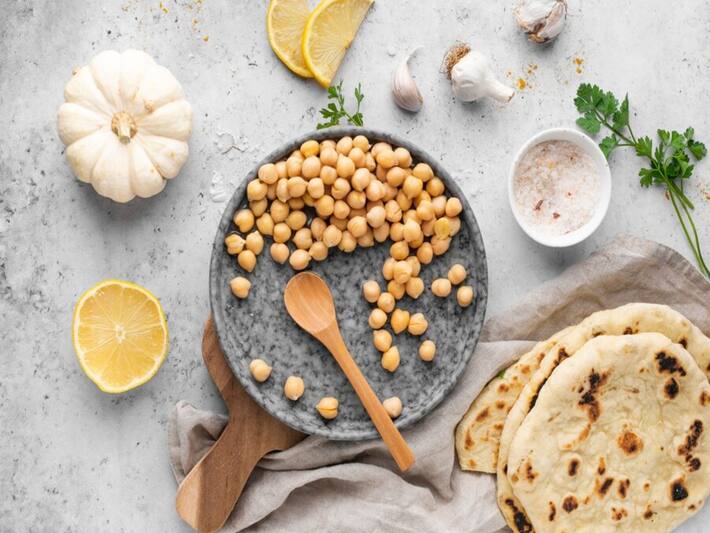 7 Ways In Which Chickpeas Are Super Beneficial For The Skin ...