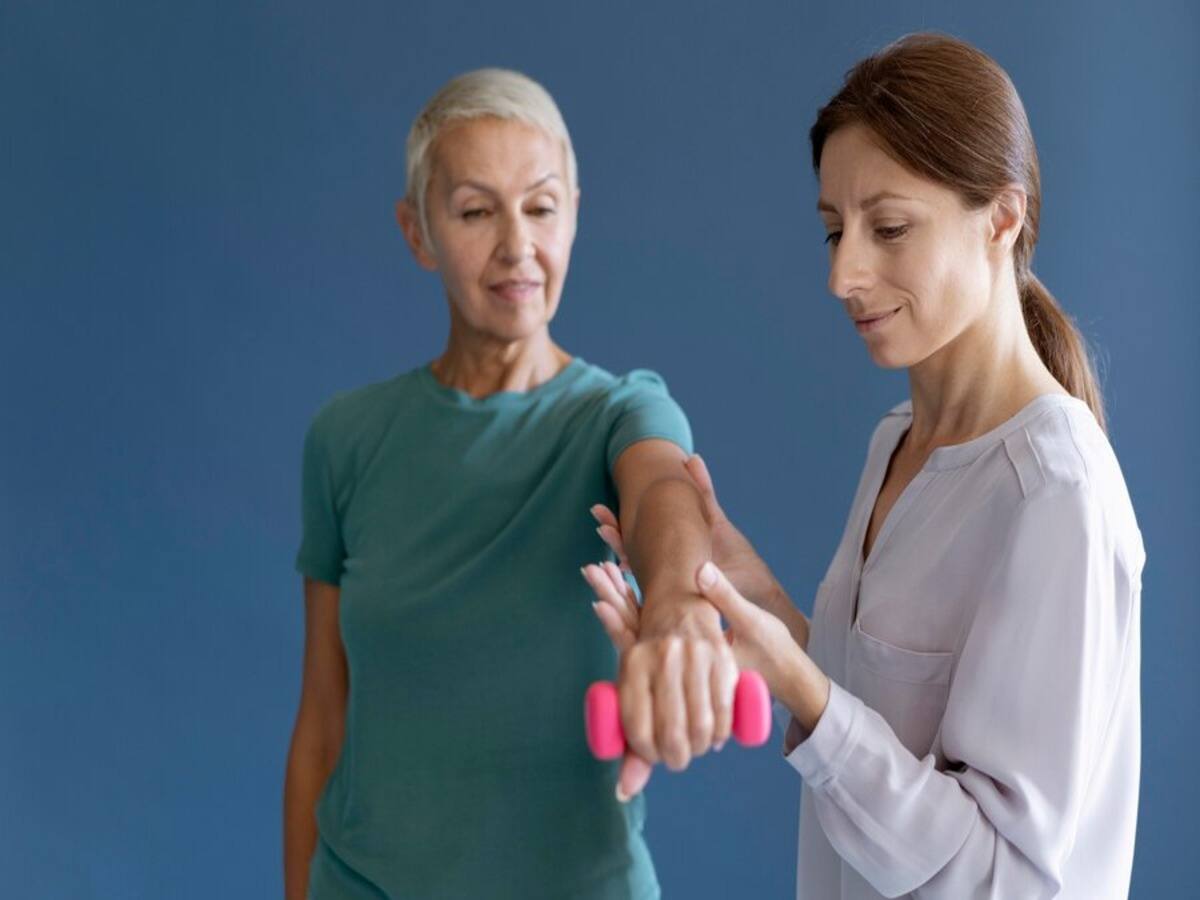Physical Therapy: How Does It Help In Arthritis Management ...