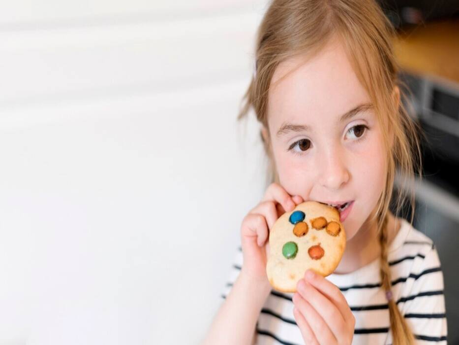 7 Things Parents Can Do To Prevent Their Kids From Eating Too Much ...