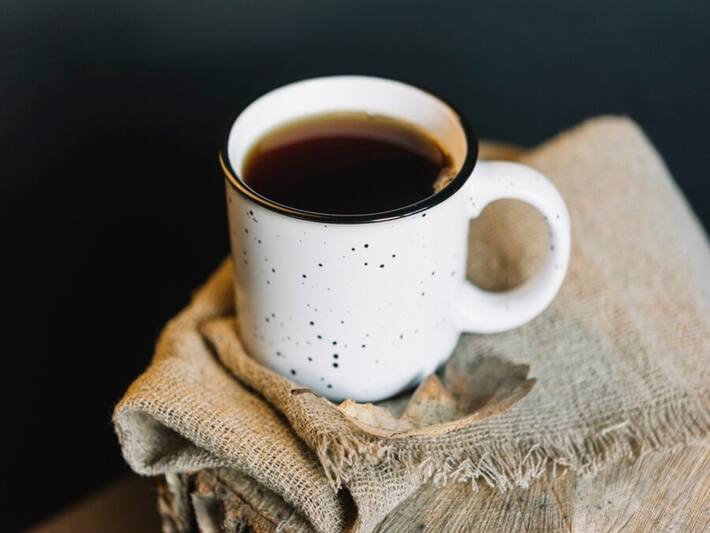 Love Drinking Coffee With Sugar? 7 Things That Happen When You Consume ...