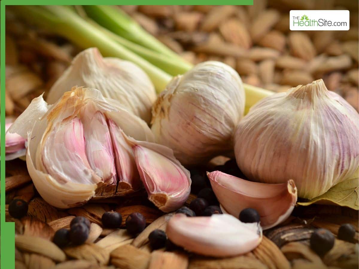 Garlic To Lower Blood Sugar Levels: 5 Ways Eating Raw Garlic Can Help ...