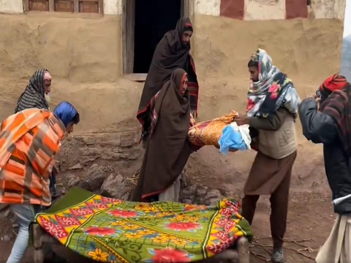 Jammu And Kashmir Unexplained Deaths: 4 More Patients Hospitalised As Rajouri Village Declared ...