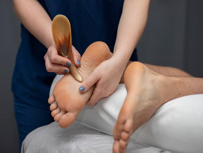 9 Health Benefits Of Massaging Feet With Mustard Oil Before Bed ...