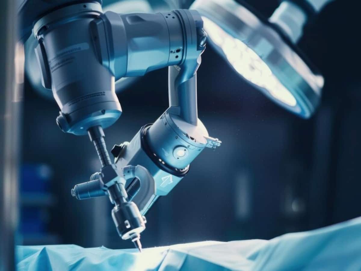 World Cancer Day 2025: What Is The Role Of Robotic Surgery In Treating ...