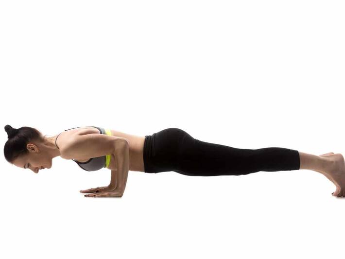 7 Reasons That Make Phalakasana Plank Pose The Best Yoga Pose For ...