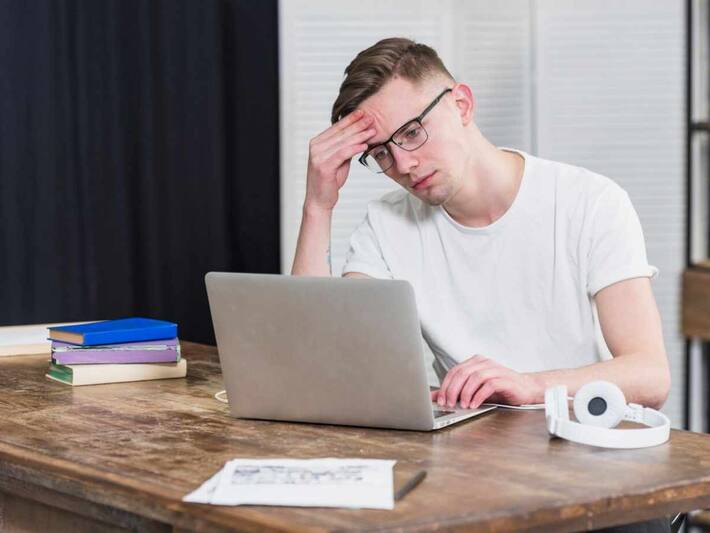6 Clear Signs Your Mental Health Is Deteriorating | TheHealthSite.com