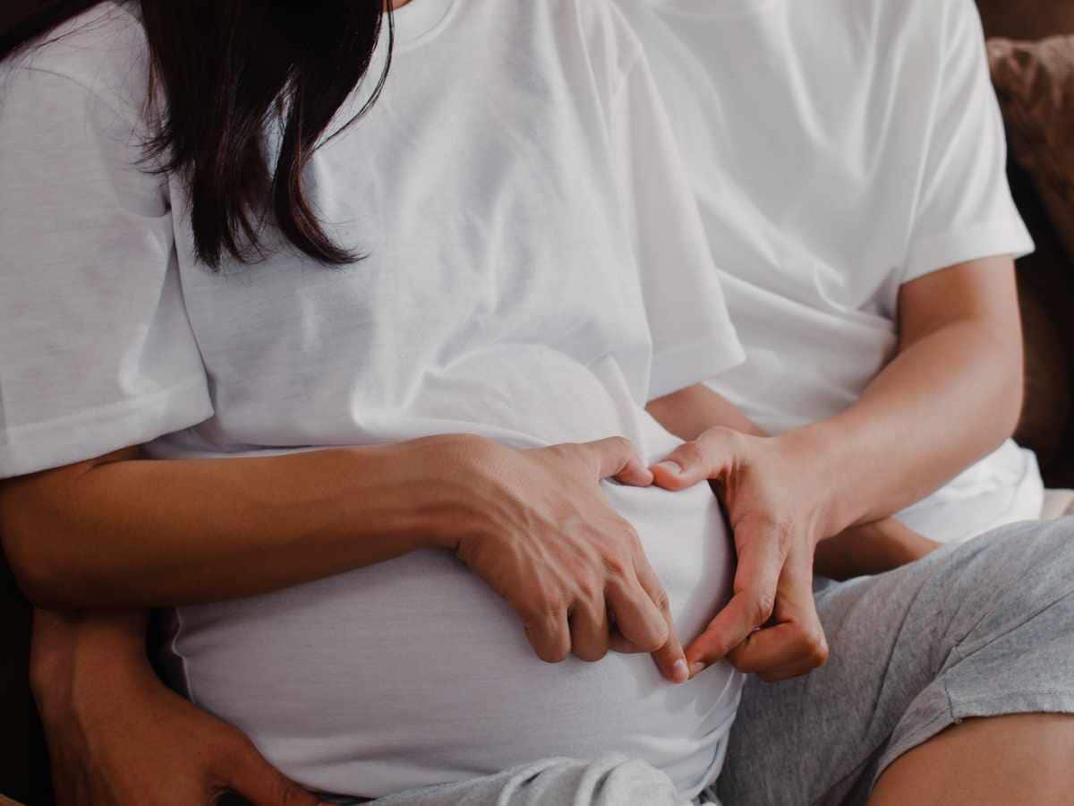 Does Fertility In Women Decline After The Age Of 35? What Couples Must Know | TheHealthSite.com