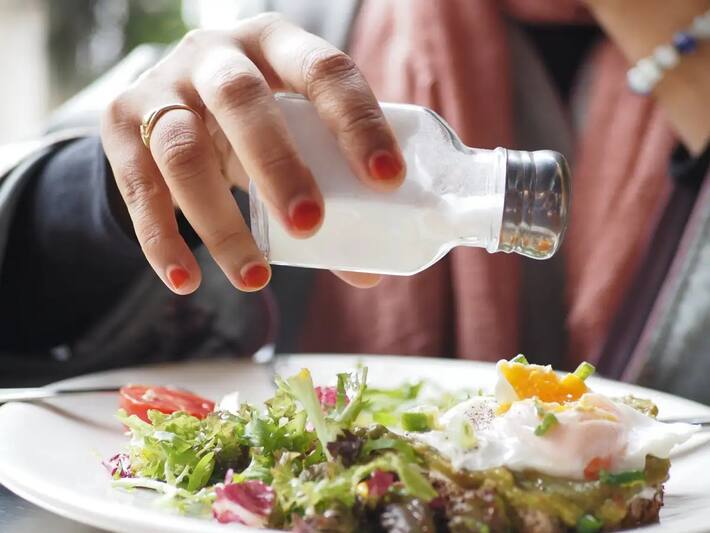 ये 5 अनजाने कारण जिनसे बनने लगता है किडनी स्टोन, पेट में हल्का दर्द ...