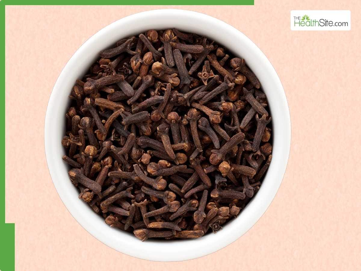 Clove Medicinal Benefits: 5 Health Advantages Of Chewing Cloves Daily ...