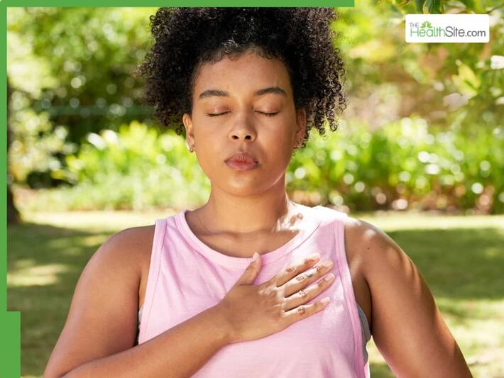 5 Minute Easy Yoga Poses For Beginners To Ease Stiffness And Relax The ...