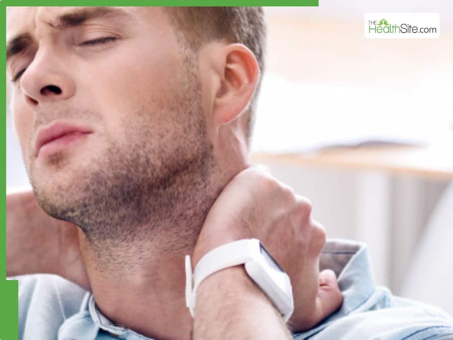 Common Neck Cracking Habit May Lead To Dangerous Complications Like ...
