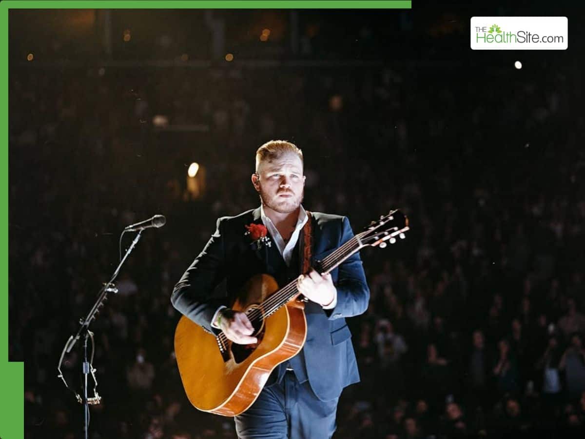 Country Singer Zach Bryan Says He’s Reached Two Months Of Sobriety ...