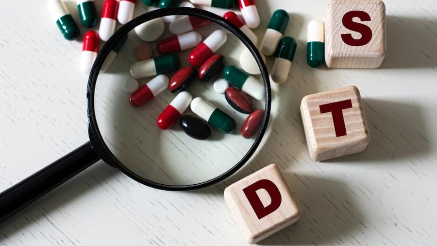 8 highly contagious sexually transmitted diseases and their symptoms ...