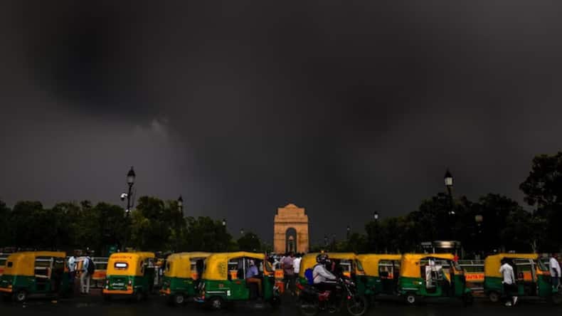 Weather updates: IMD issues rain and thunderstorm alert for Delhi ...